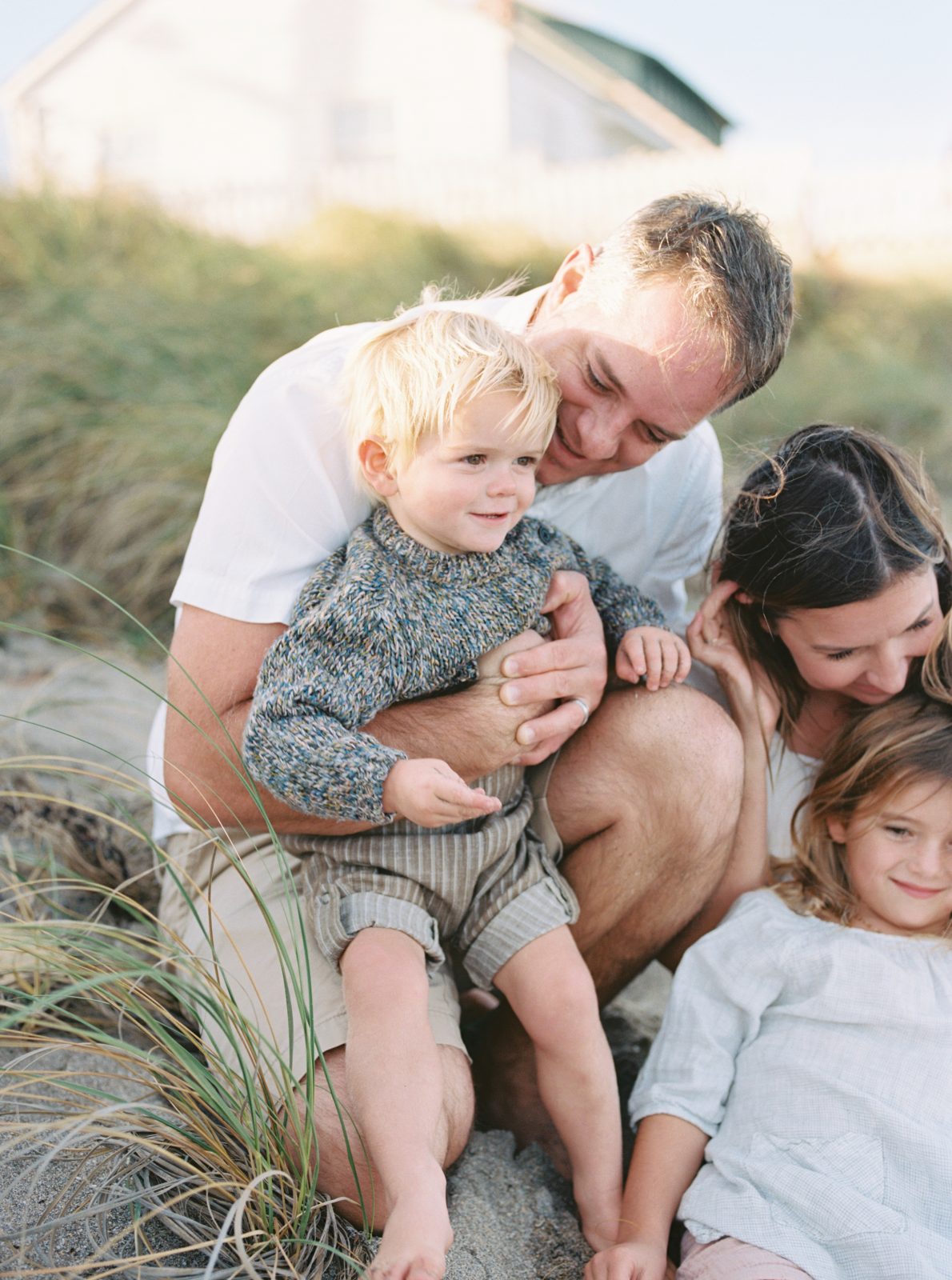A Winter Seaside Family Session in Vero Beach, FL - Michela Watson ...