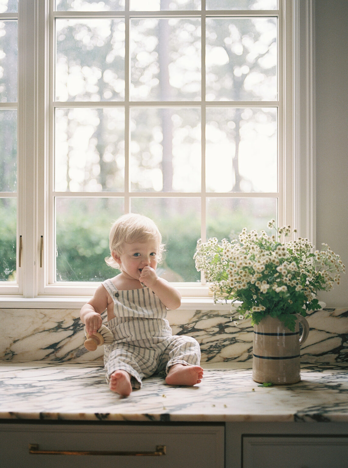Dreamy Family Portraits in Carley Summers' Home - Michela Watson ...