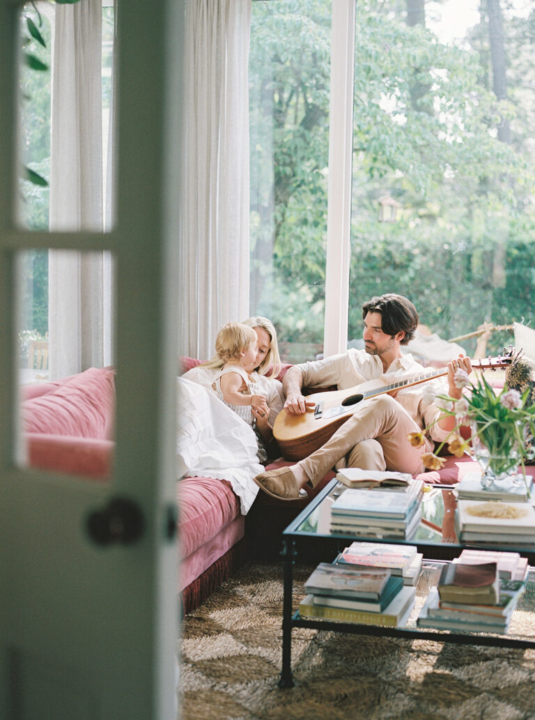 Dreamy Family Portraits in Carley Summers' Home - Michela Watson ...
